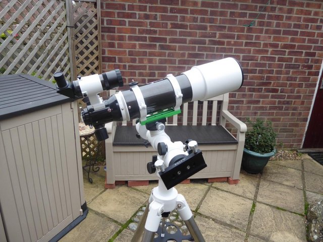 Sky Watcher 150 mm Refractor with SW focuser upgrade and bag For Sale ...